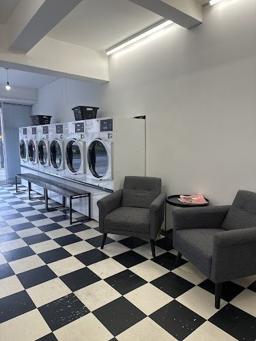 Find a Laundromat or Launderette Near Me | 1,300+ UK Locations